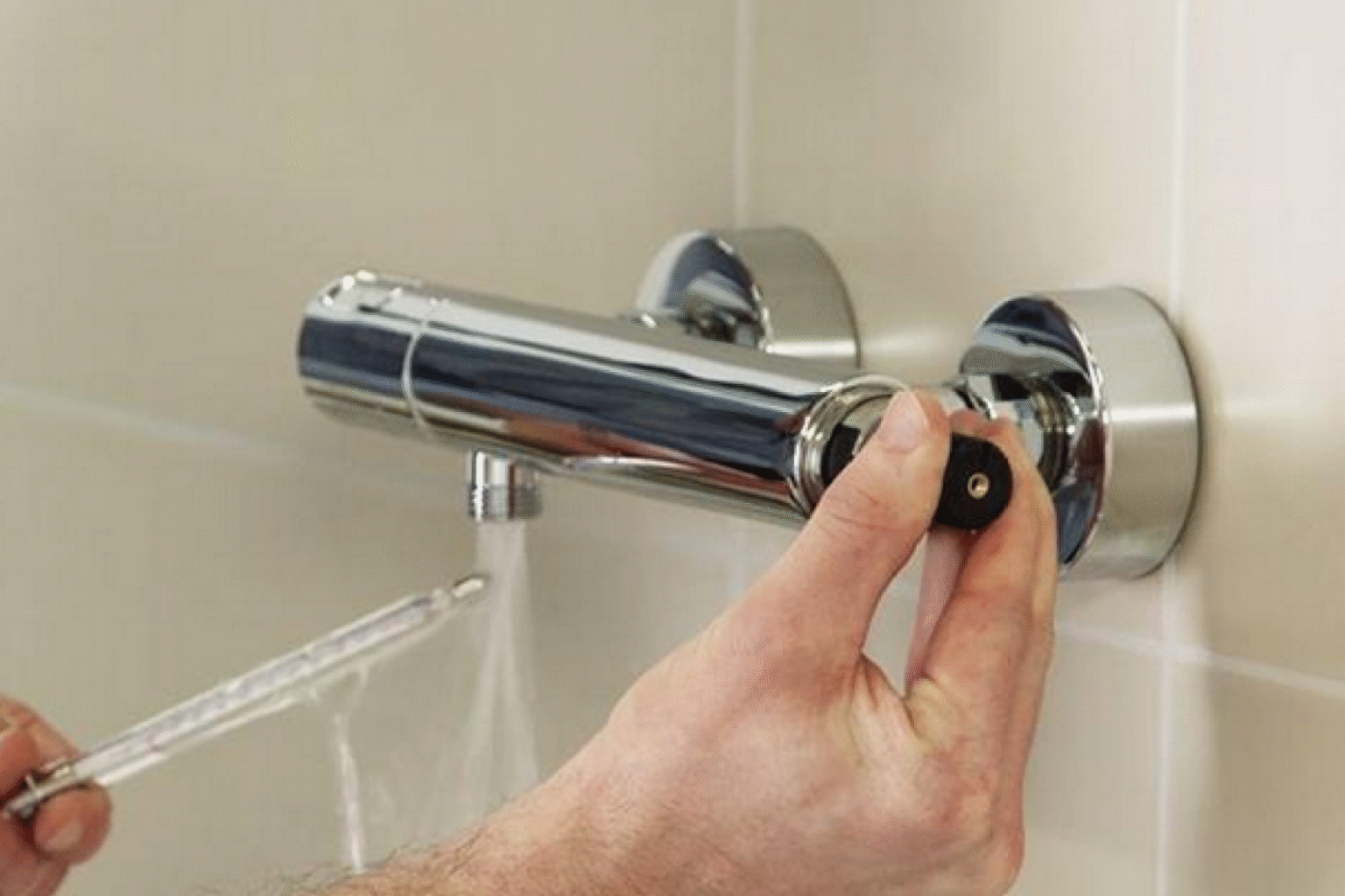 How to Stop a Leaking Shower Head - Plumber Near Me London